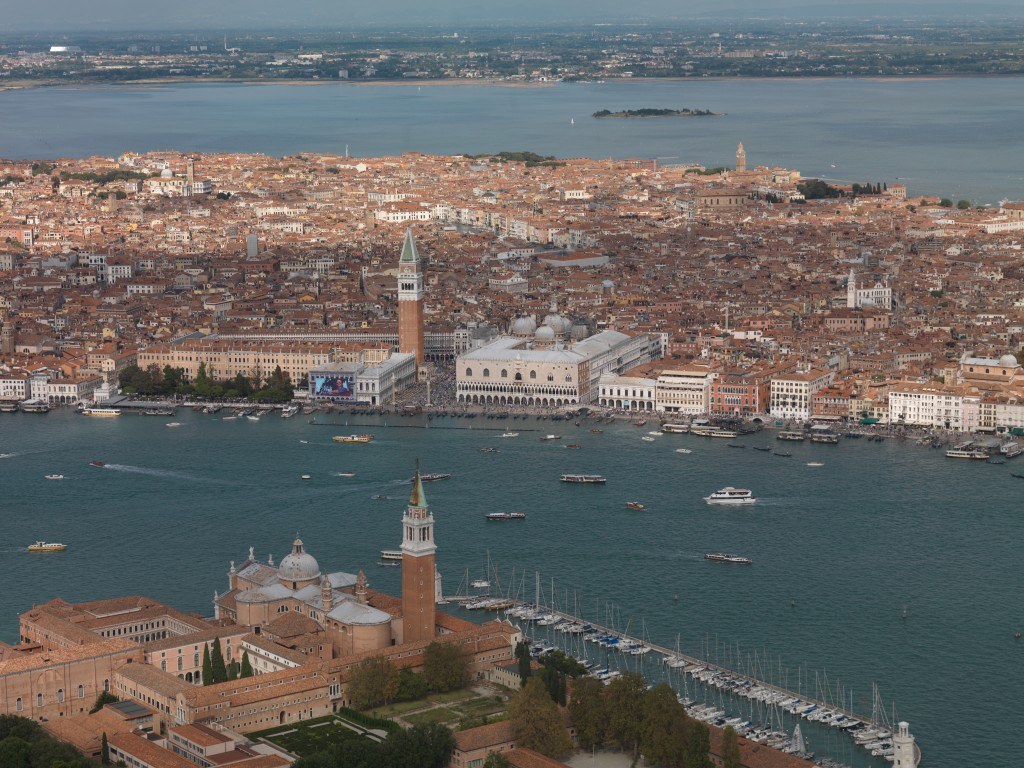 Architecture Tour Venice - Guiding Architects