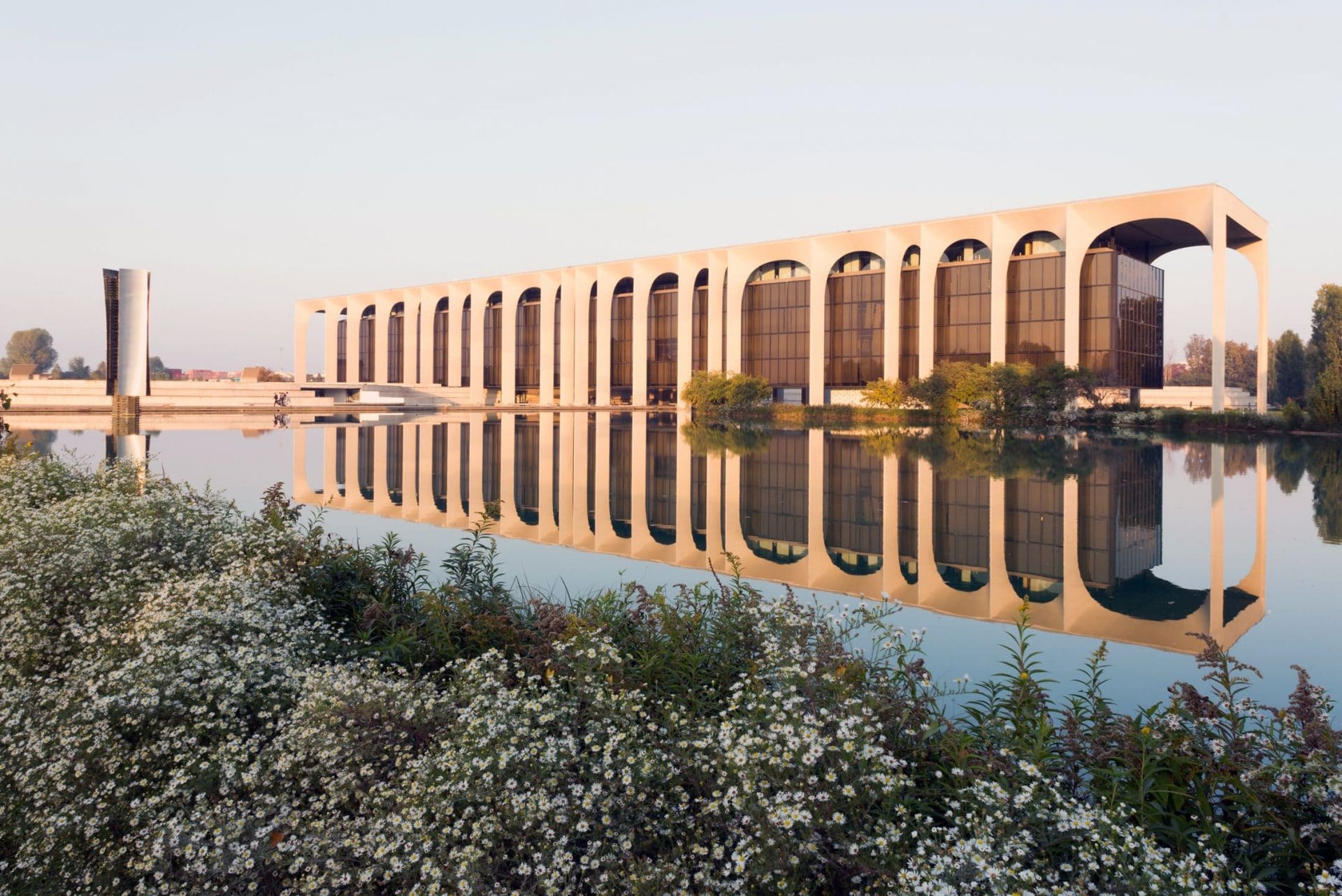 Niemeyer's first 50 years in Milan: the Mondadori Group headquarters - GA