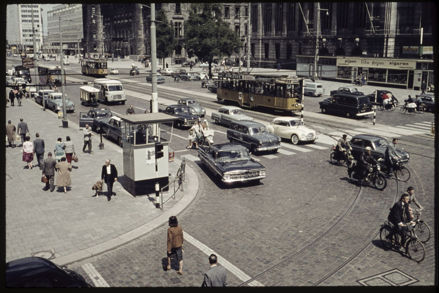 Coolsingel in 1960. Photo by: ©Anna de Ruijter/Stadsarchief Rotterdam ...