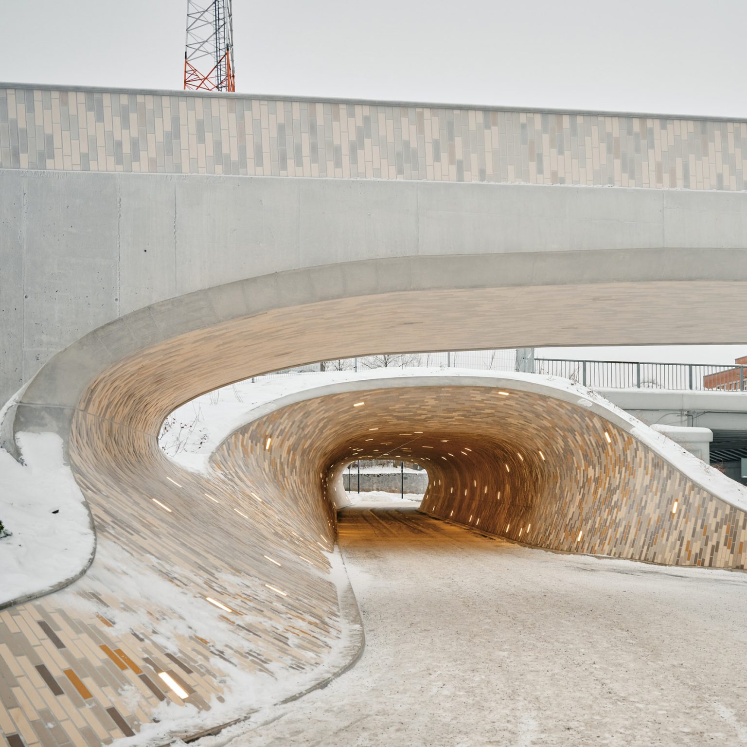 EE06©TONU-TUNNEL - Guiding Architects